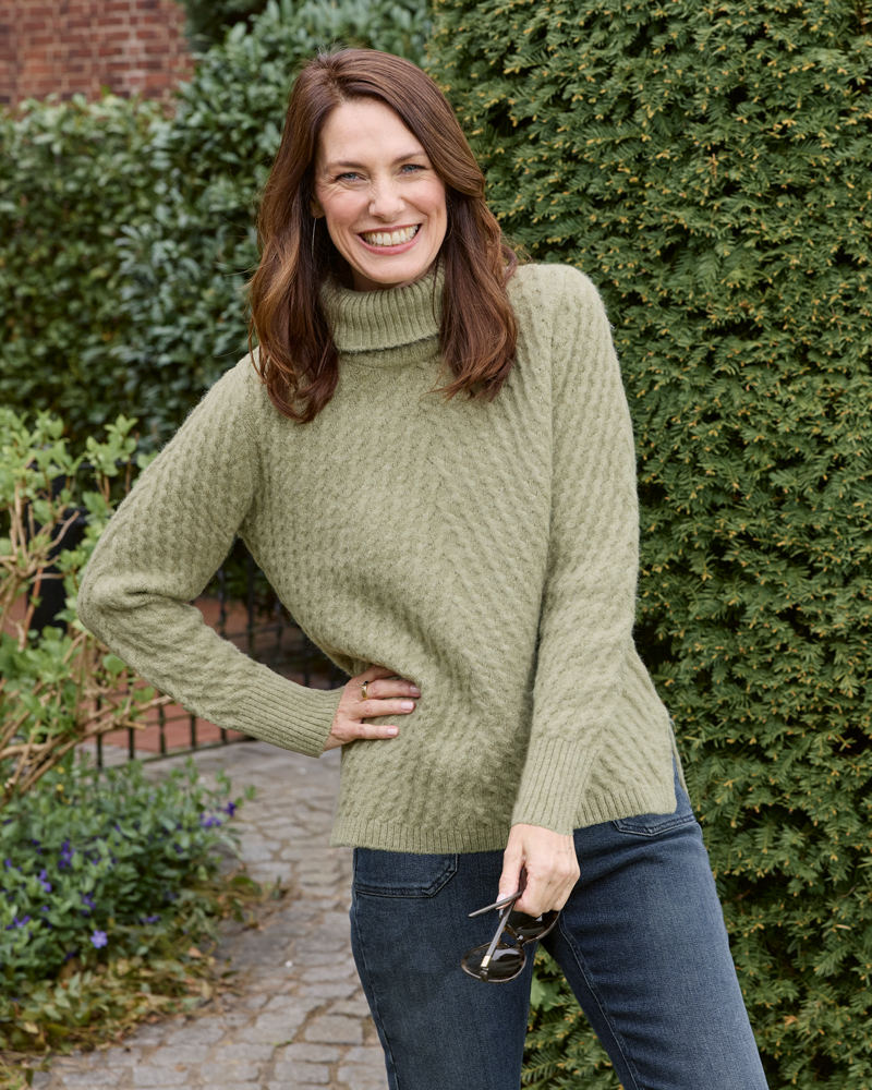 LEICHTER PULLI MIT ROLLKRAGEN - grün | Egü