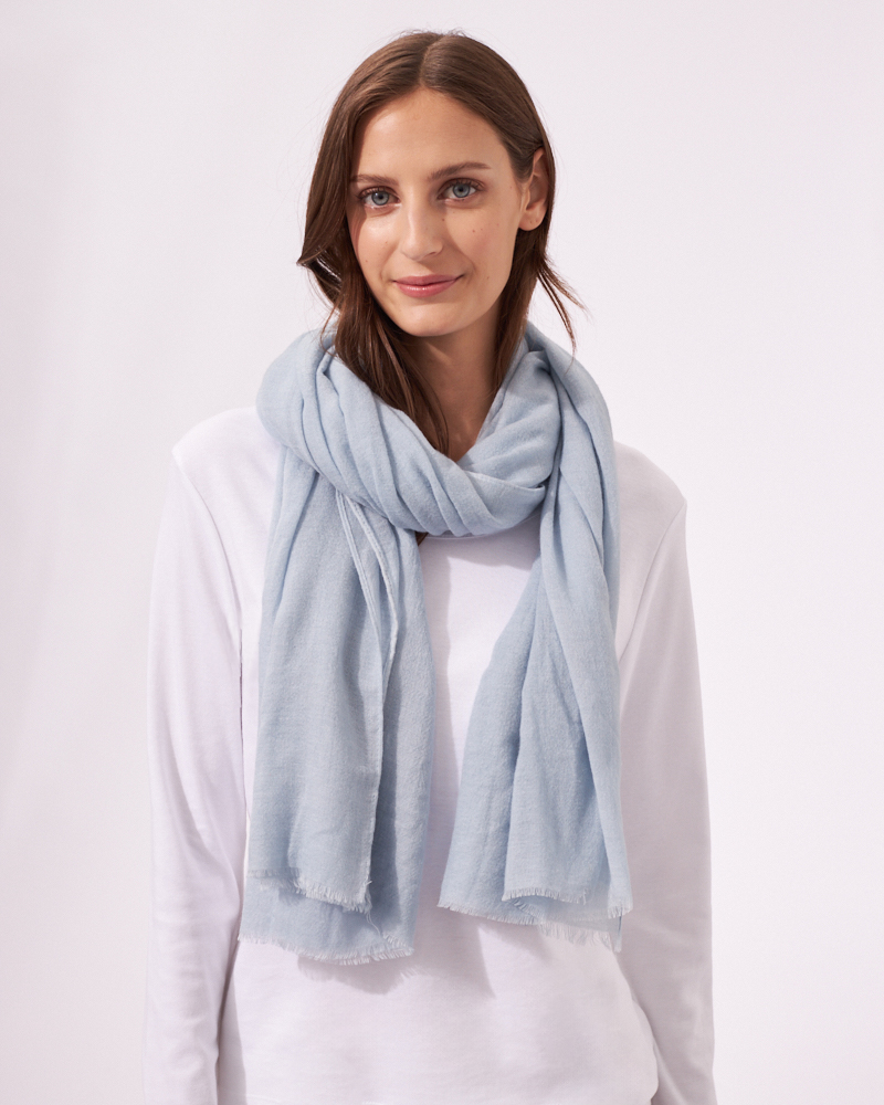 LEICHTES TUCH VON CODELLO - hellblau | Egü